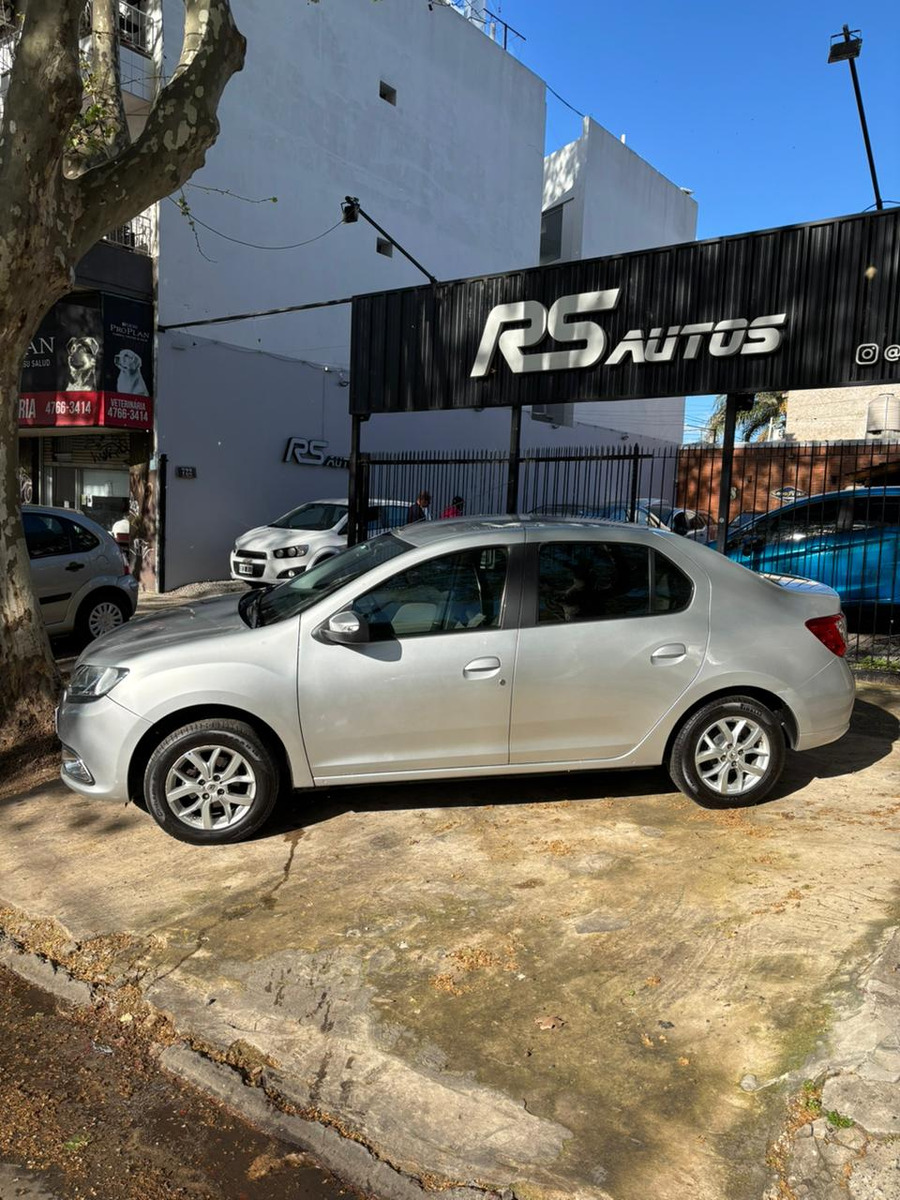 Renault Logan 1.6 Privilege 105cv – RS Autos